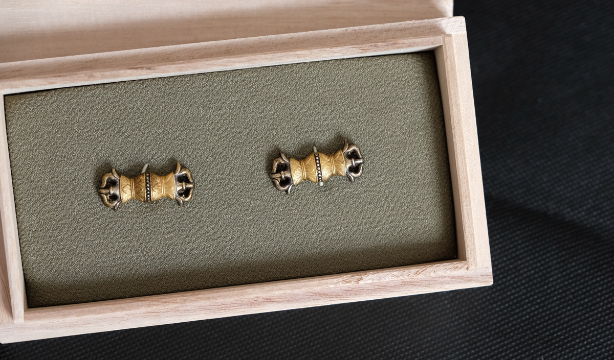 Vajra or Dorje Buddhist symbol rare and fine quality Japanese Menuki ...