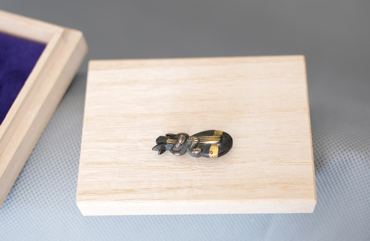 Rare antique Japanese Menuki Snake on Biwa Edo period katanacenter for ...