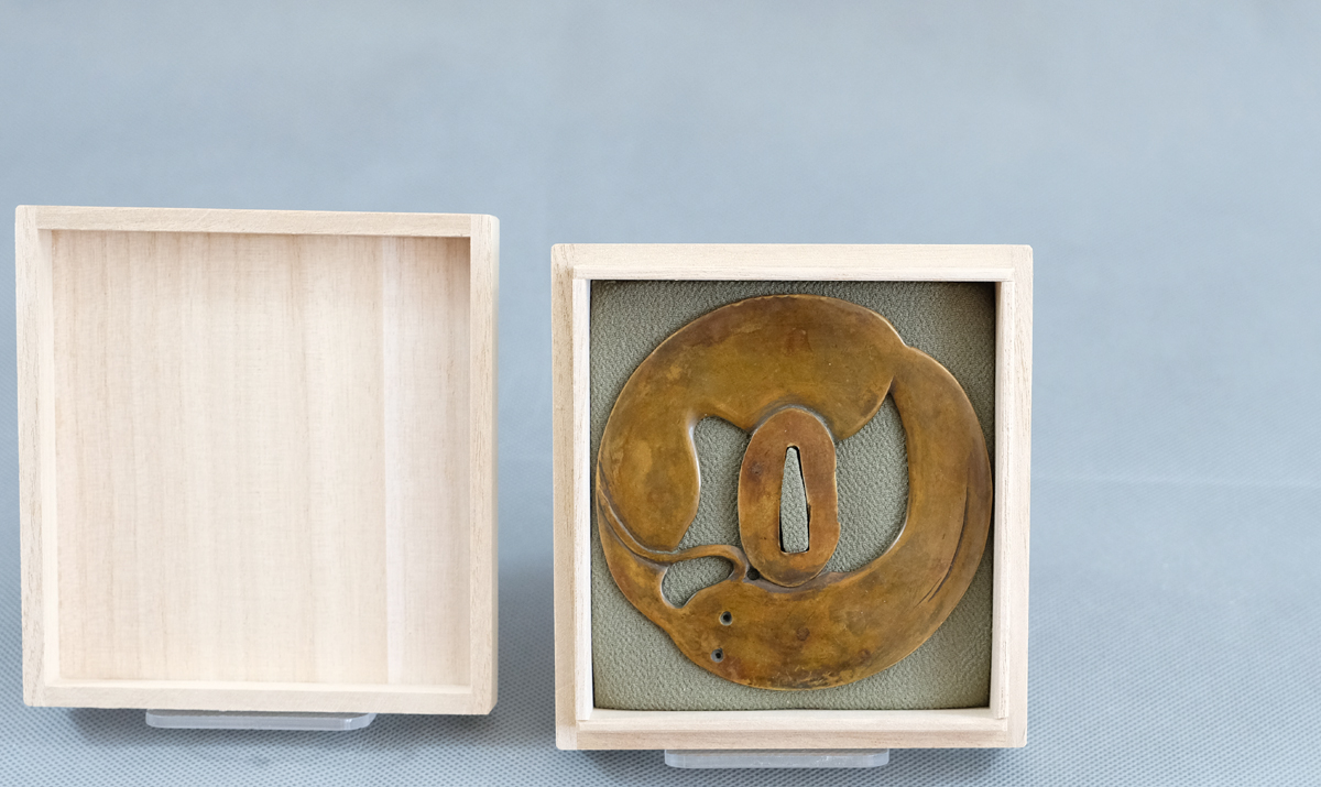 Very rare Tsuba Japanese Fish long sixe for sale japonesa en venta