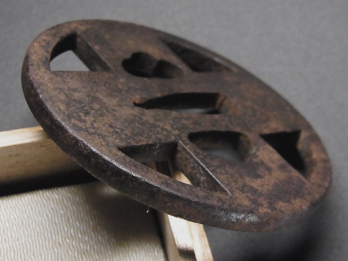 Christian Kirishitan Japanese Meiji Tsuba for sale japonesa en venta